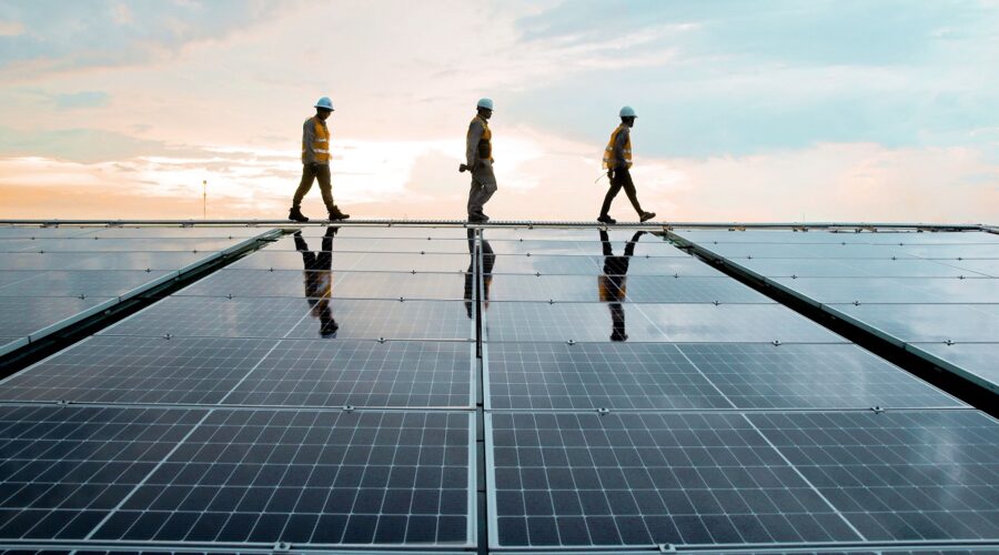 Unveiling the Power Play: AC-Coupled vs. DC-Coupled Battery Energy ...